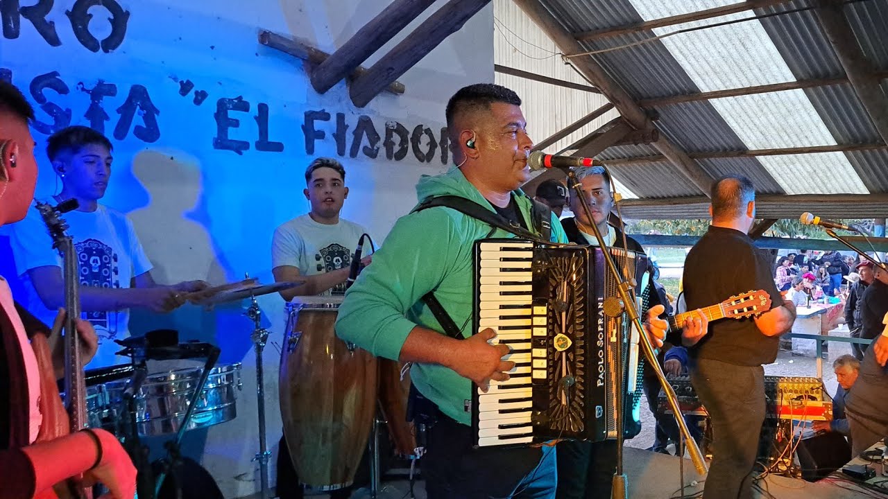 LA BARRA DE LA ARAÑA 2023 El Fiador - YouTube