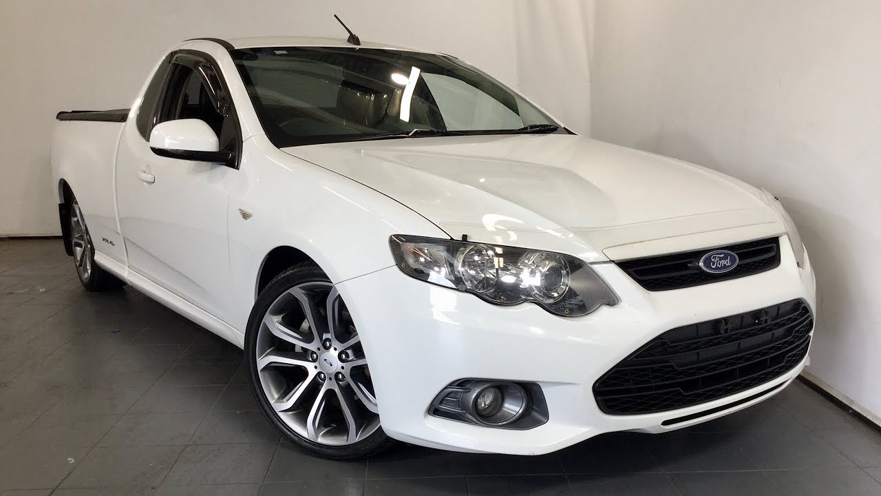 Ford Falcon XR6 Ute Super Cab White Stk No. 66324 - YouTube