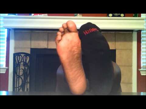 100 degree day = sweaty socks and feet.wmv