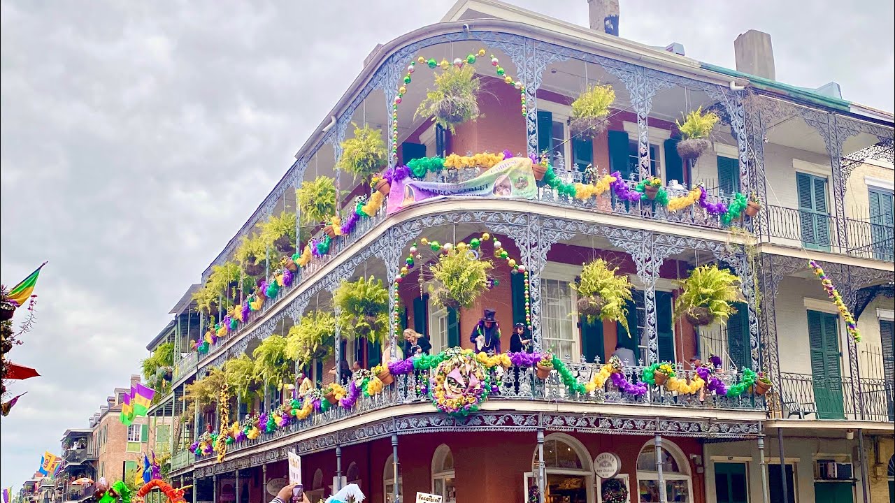 French Quarter Walking Tour in New Orleans, Louisiana - YouTube