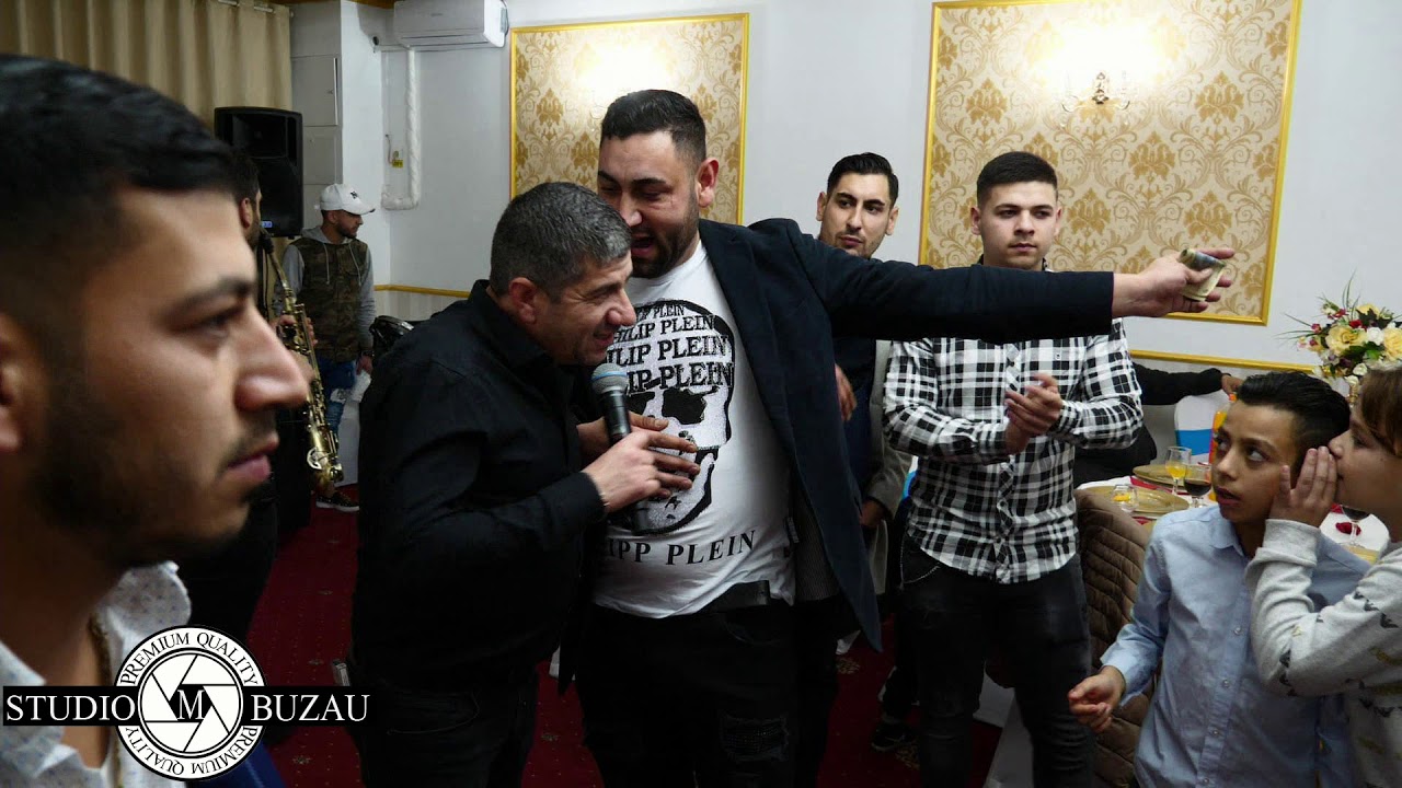 Gabita de la Buzau Premiera PRIMUL Majorat de SPOITORI la Buzau - YouTube