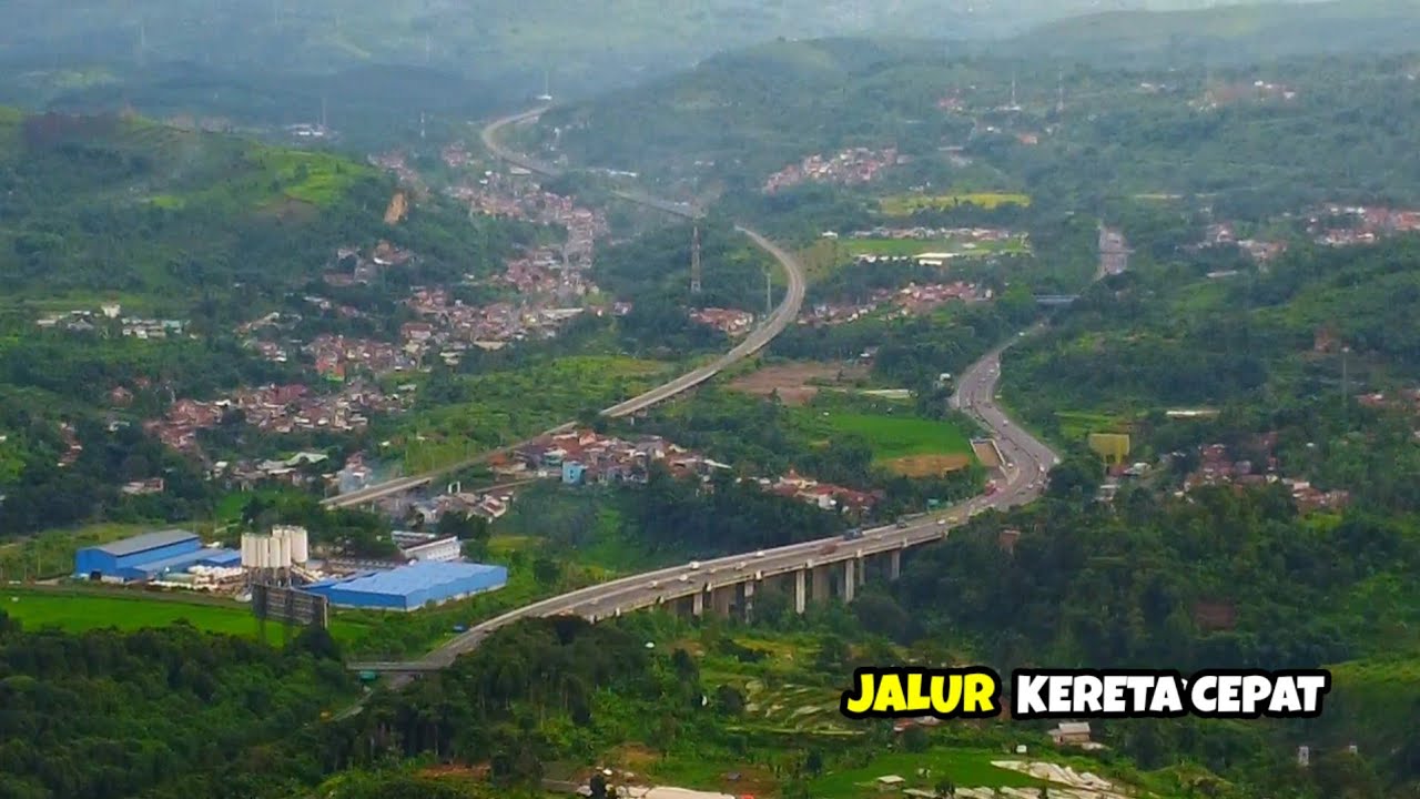 Jalur Kereta Cepat dan Jalan Tol Cipularang di wilayah Kabupaten ...