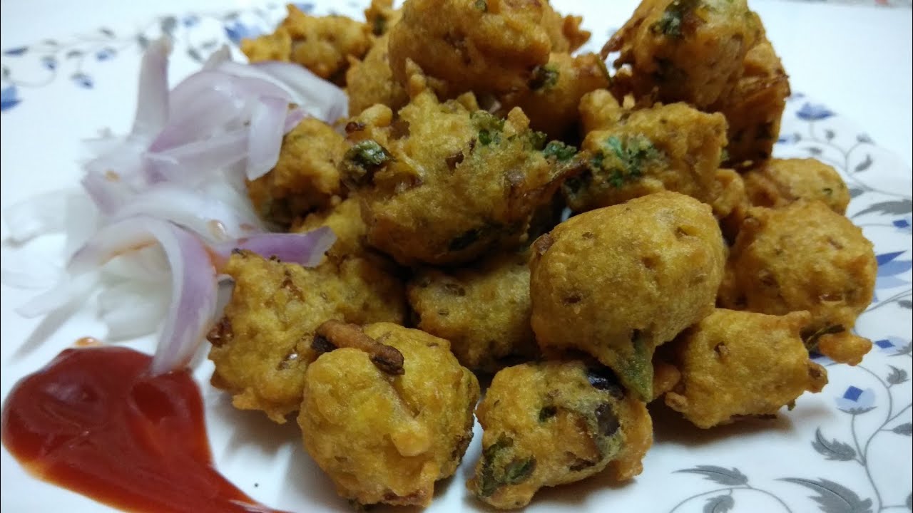 मुगाची भजी रेसिपी / Mugachi Bhuji Recipe - YouTube