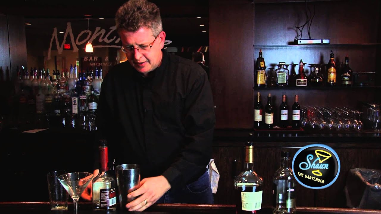 How to make a Charlie Brown cocktail - YouTube