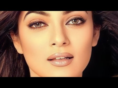 Beautiful Actress SUSHMITA SEN Closeup - YouTube
