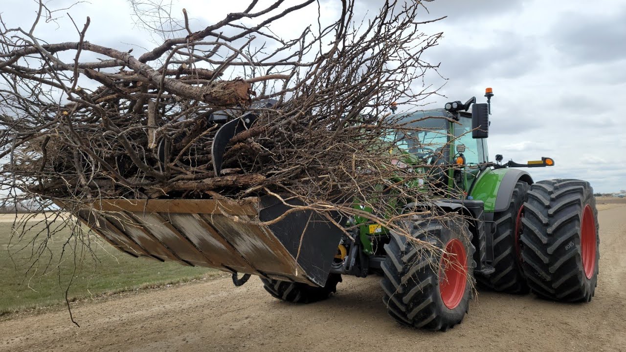 Hauling trees with the Gen 6 | Mike Mitchell | The Content Farm