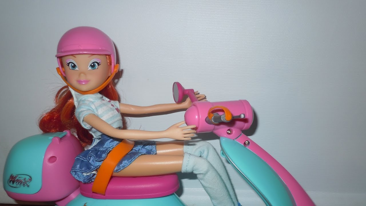 Winx Club: Bloom and her Scooter Doll Review! Witty Toys! - YouTube