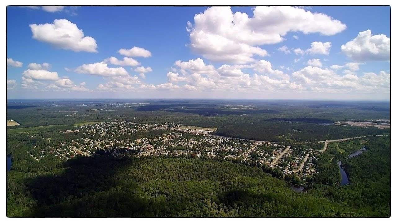 Dowling and places nearby, summer and fall, 2016 - YouTube