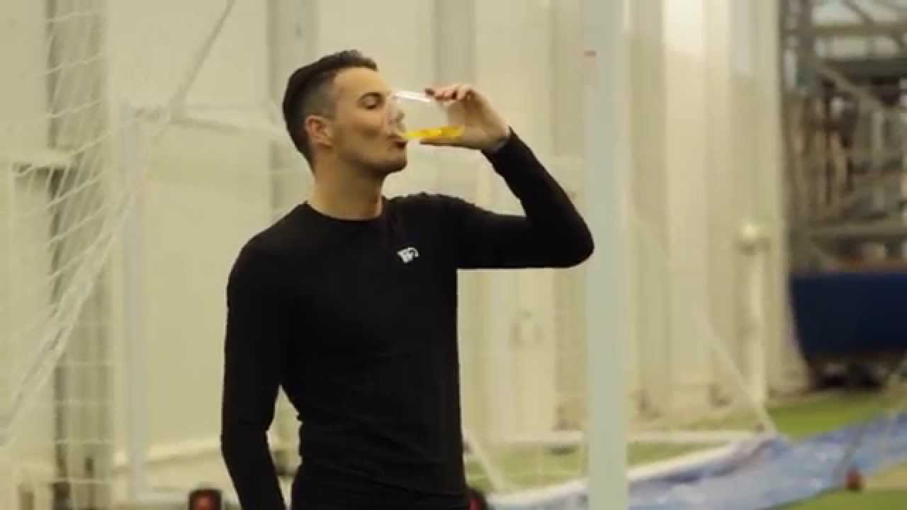 F2 Football Freestyle Legends #GETSQUASHD - YouTube