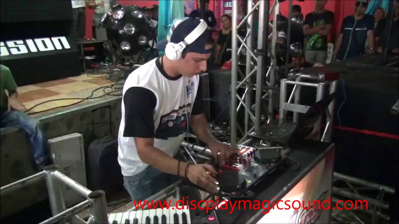 Dj Ash Sampler de Laughing Todos con Dj PONCH 04/09/2016 - YouTube