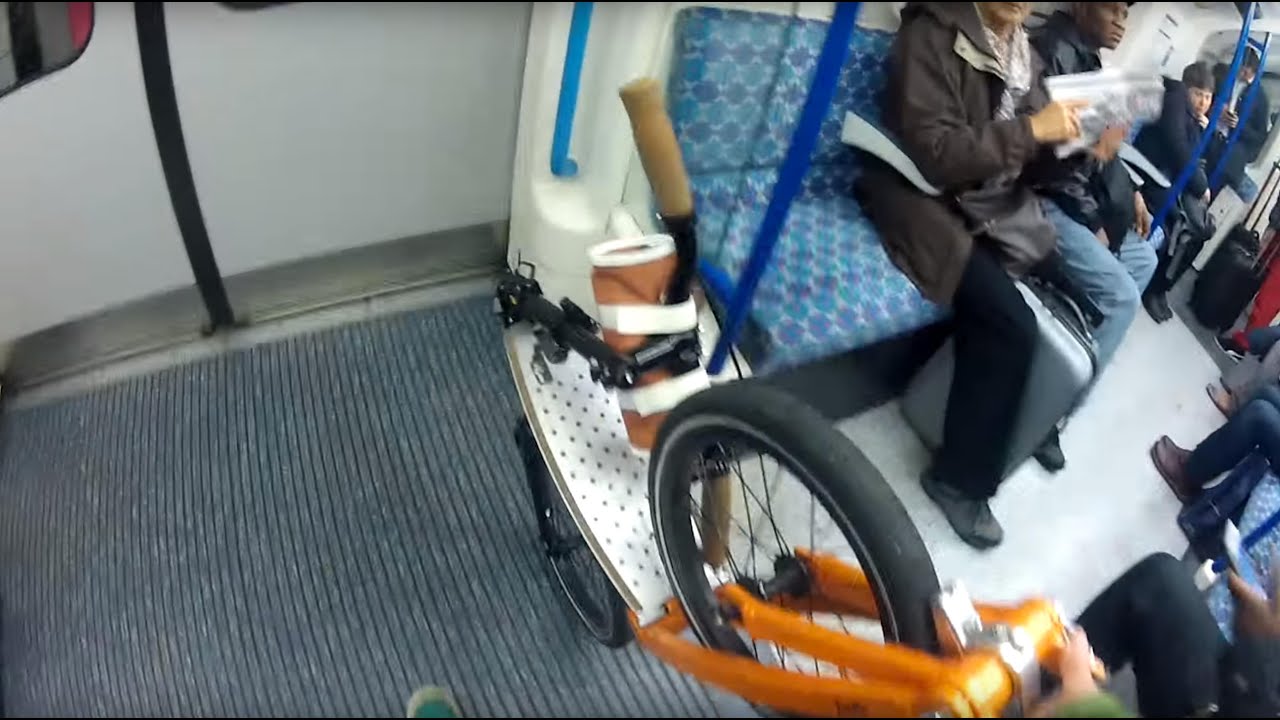 London Scoot Commute - SwiftyONE Folding Scooter - YouTube