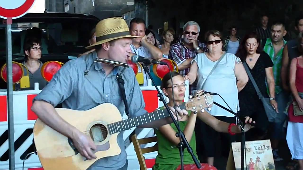 Jimmy Kelly mit seiner Frau Meike - YouTube