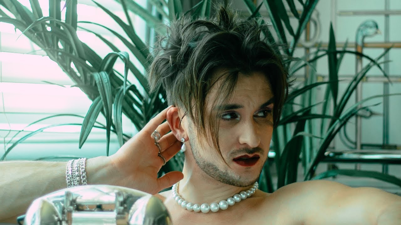 Evin - Plans /// Music Video - YouTube