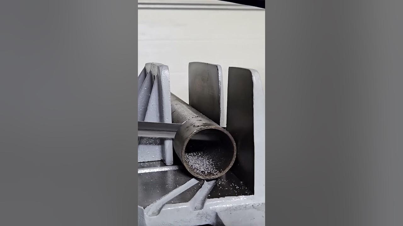 Верстат стрічкова пила Pilous ARG 130 super K / Кверб - YouTube