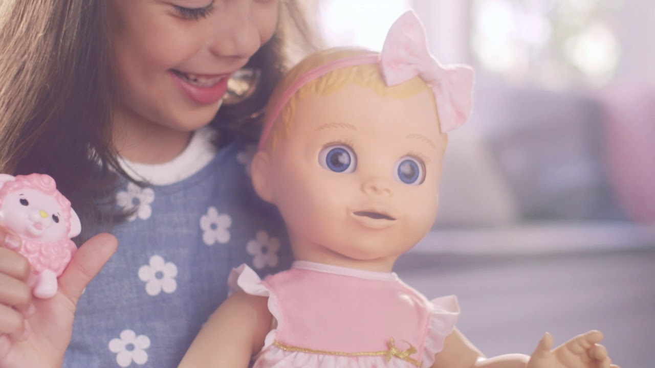 Luvabella Levensechte Interactieve Pop - YouTube