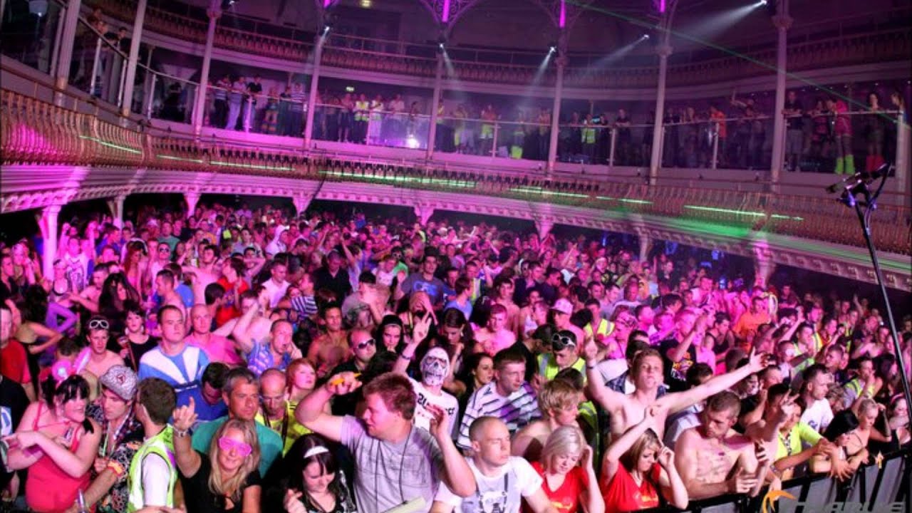 Joey Riot B2B Kurt Hardcore Heaven NYE 2012 - YouTube