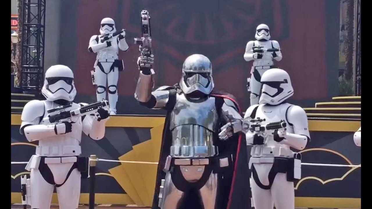 NEW Captain Phasma Stormtrooper March at Disney's Hollywood Studios ...