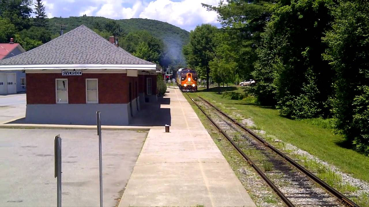 Excited Train Guy, Nathan P5 Horn, Riverside NY - YouTube