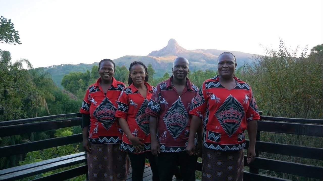 Mantenga Lodge- Restaurant - YouTube