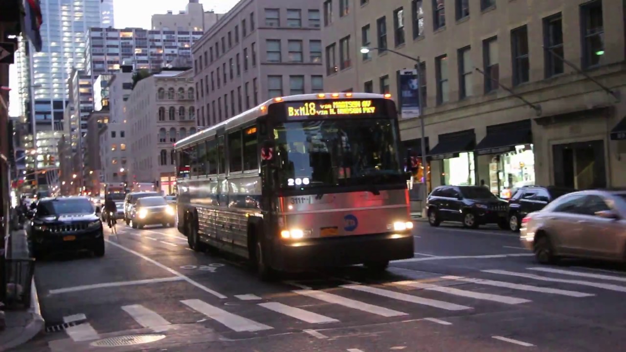 2005 MCI D4500CL #3111 on the BxM18 at Church Street and Worth Street ...