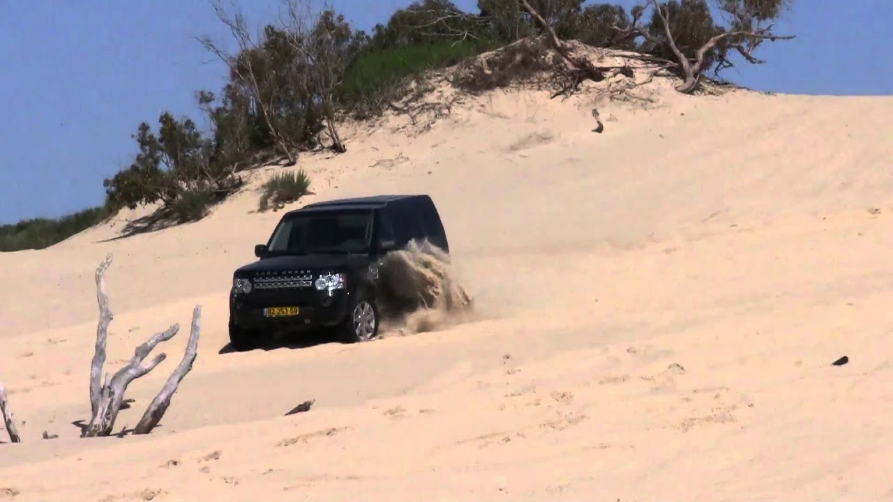 Land Rover Discovery in sand ланд ровер и песок - YouTube