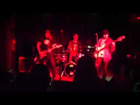 Jeremiah Roiko band at Brennan's - YouTube