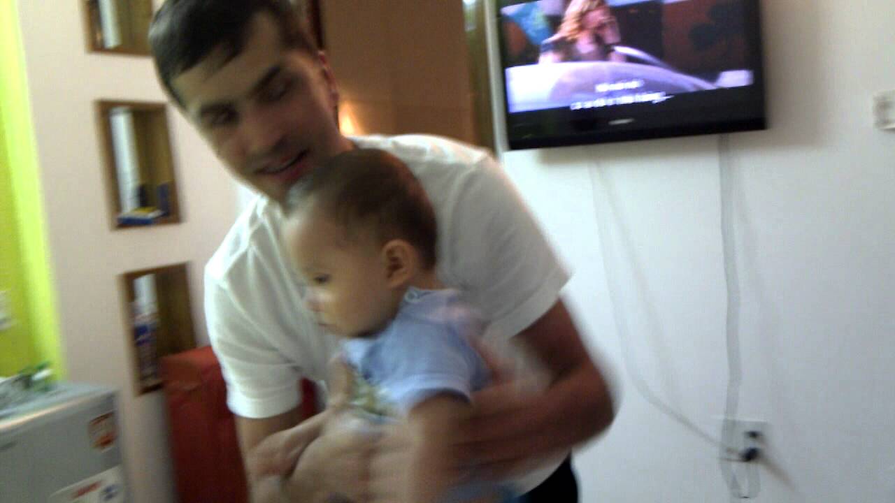 Ben Kollar a zánět spojivek - YouTube