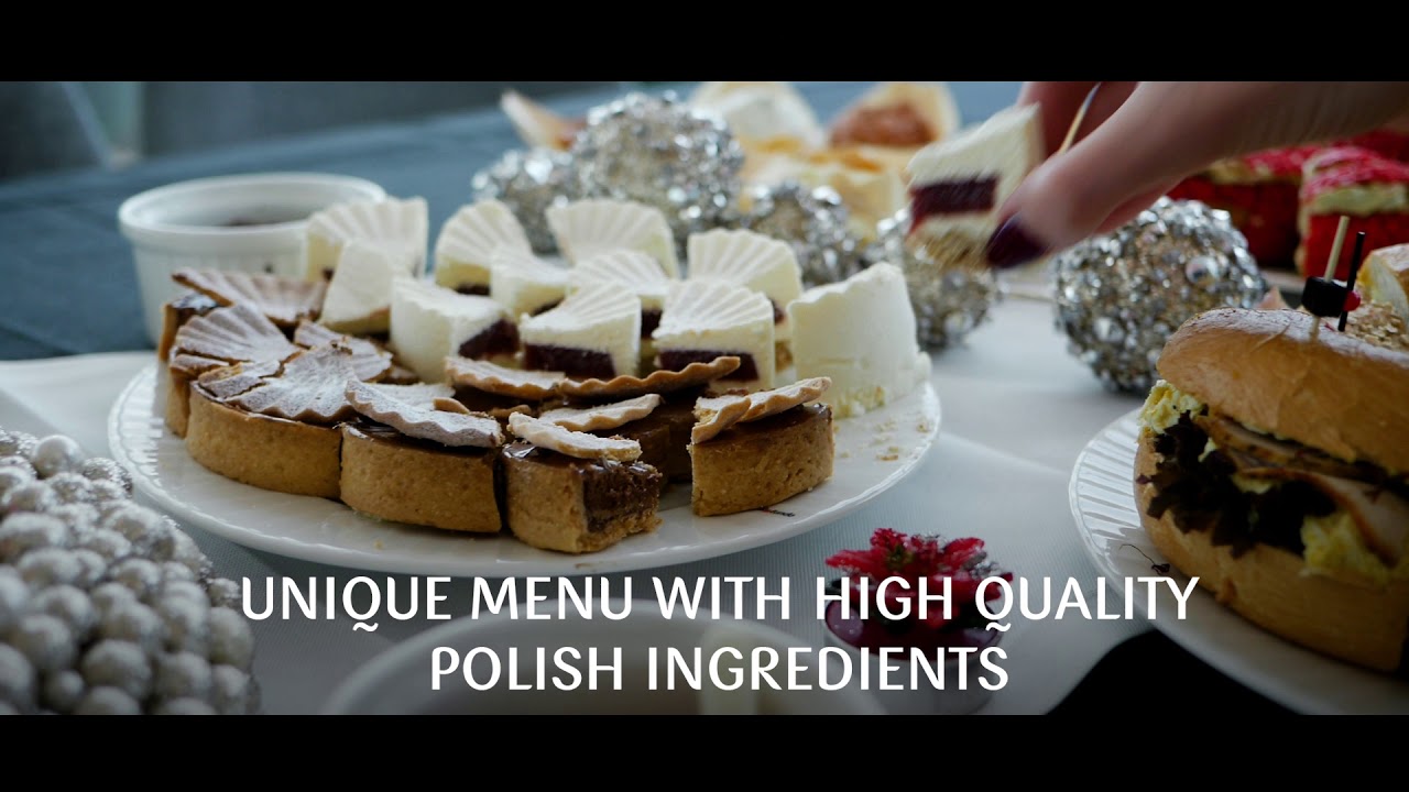 Rotunda Café - the heart of Warsaw - YouTube