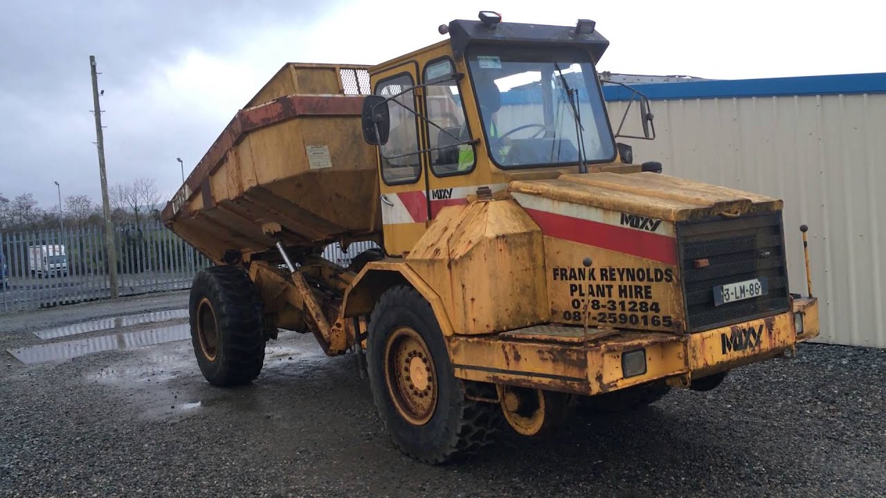 MOXY 321 4X4 10 TON DUMP TRUCK - YouTube