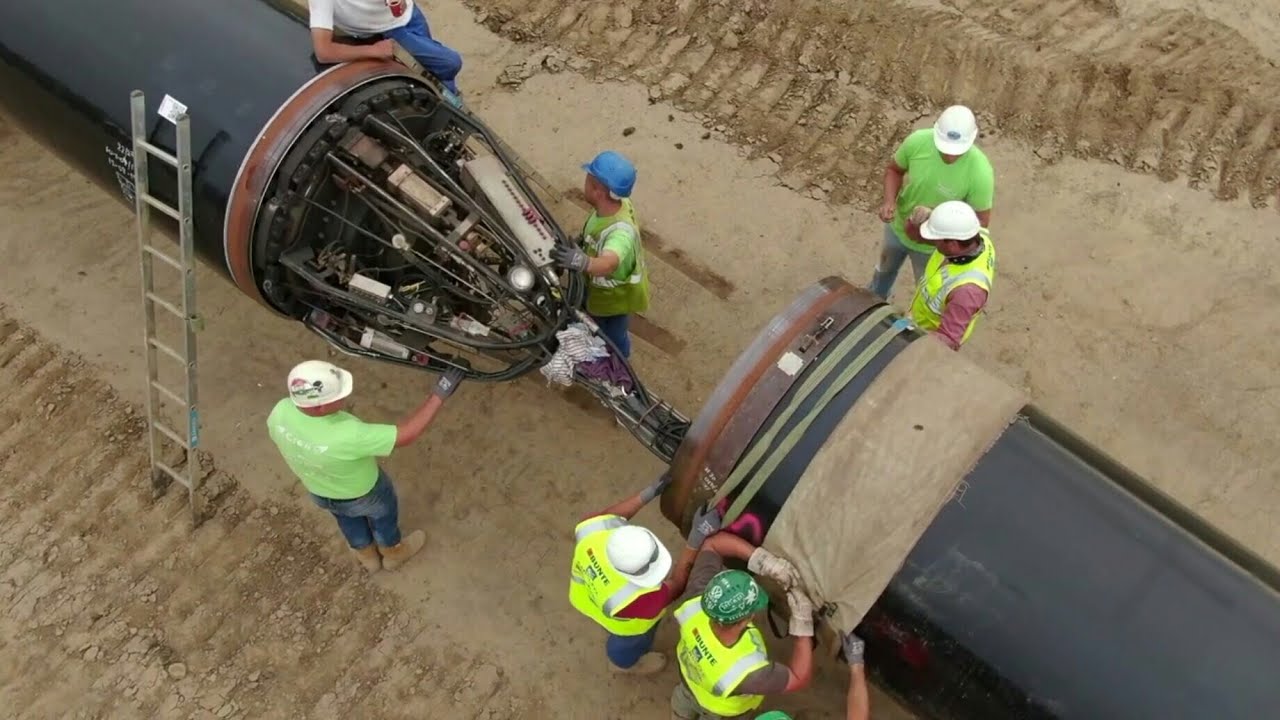 Amazing Gas pipeline construction & Hot tapping by great skilled ...