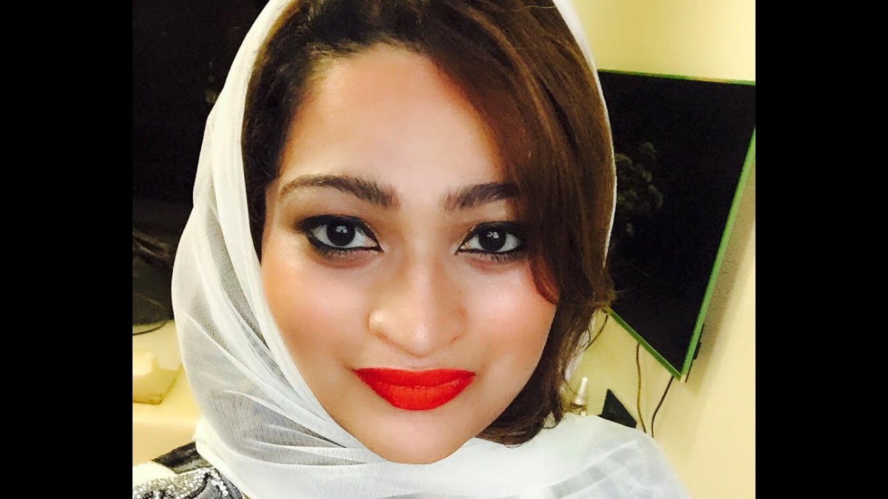 Bakra Eid Makeup Tutorial with Bronzy Eye and Incolor Matte Me Lipstick ...