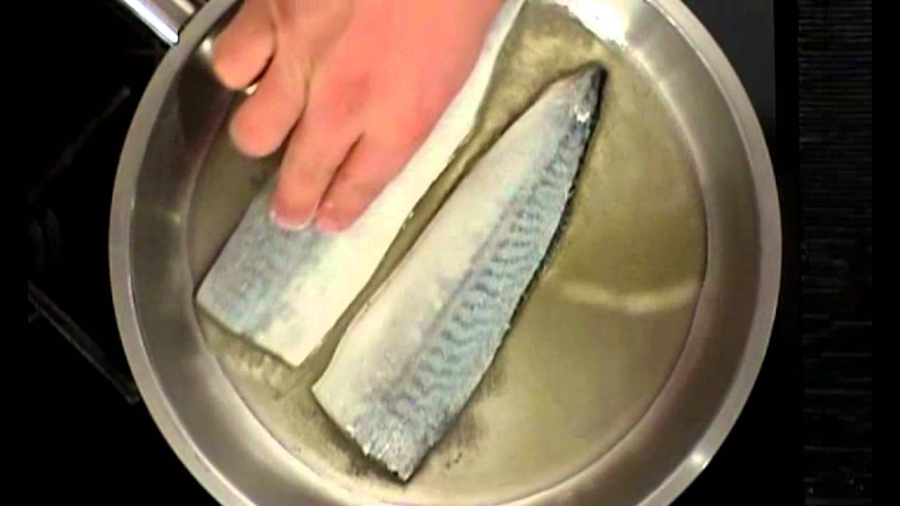 Kuhanje Riba fileti Skuše s blitvom i krumpirom - YouTube