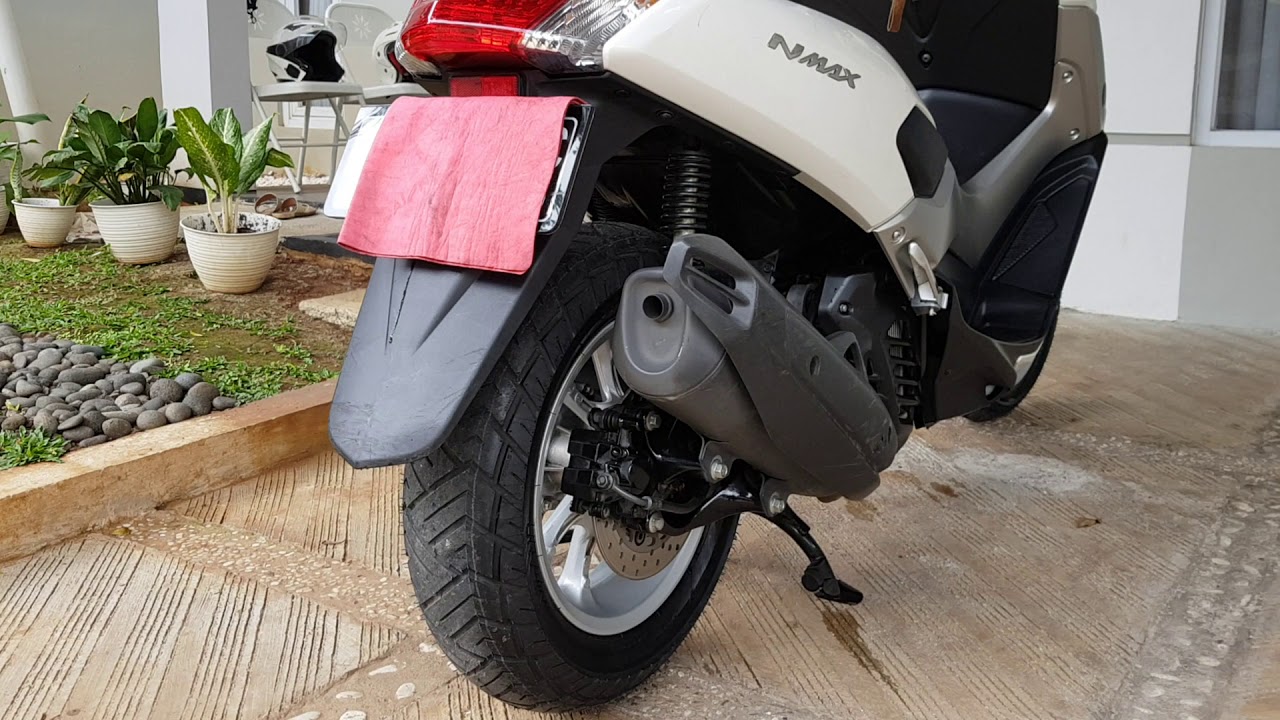 Upsize Ban Zeneos Milano Yamaha NMAX - YouTube