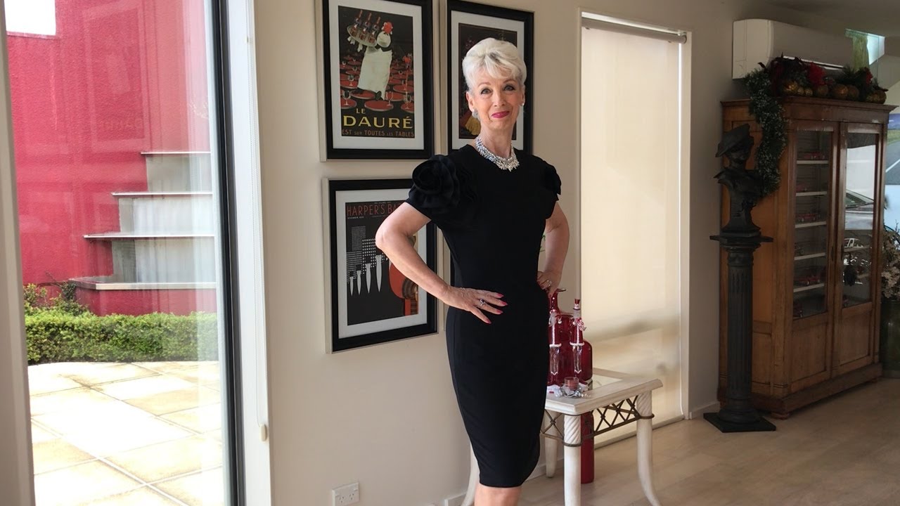 Fabulous Frank's Christmas Crackers. 24 November 2020 - YouTube