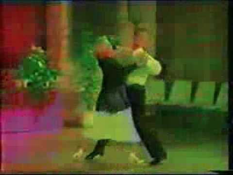 Universal Quickstep Sequence Dance - YouTube