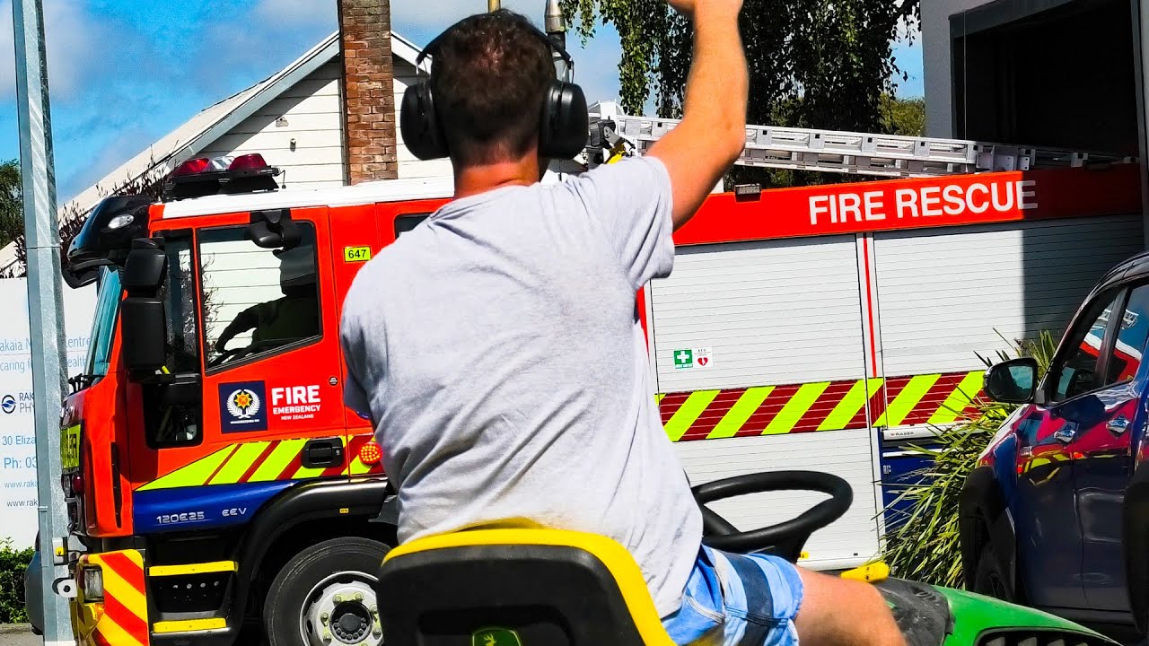 Rakaia Volunteer Fire Brigade Responding (Compilation #1) - YouTube