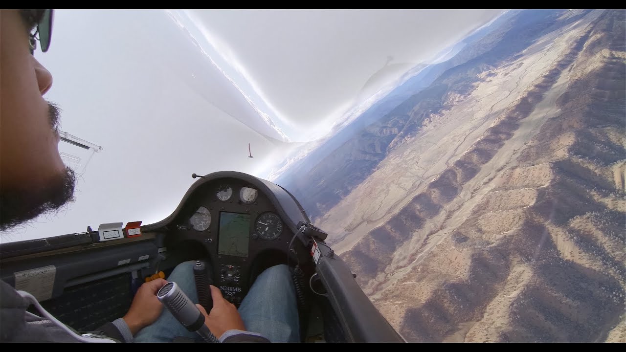 Flight in the ASW 24B over the Cortina Ridge - YouTube