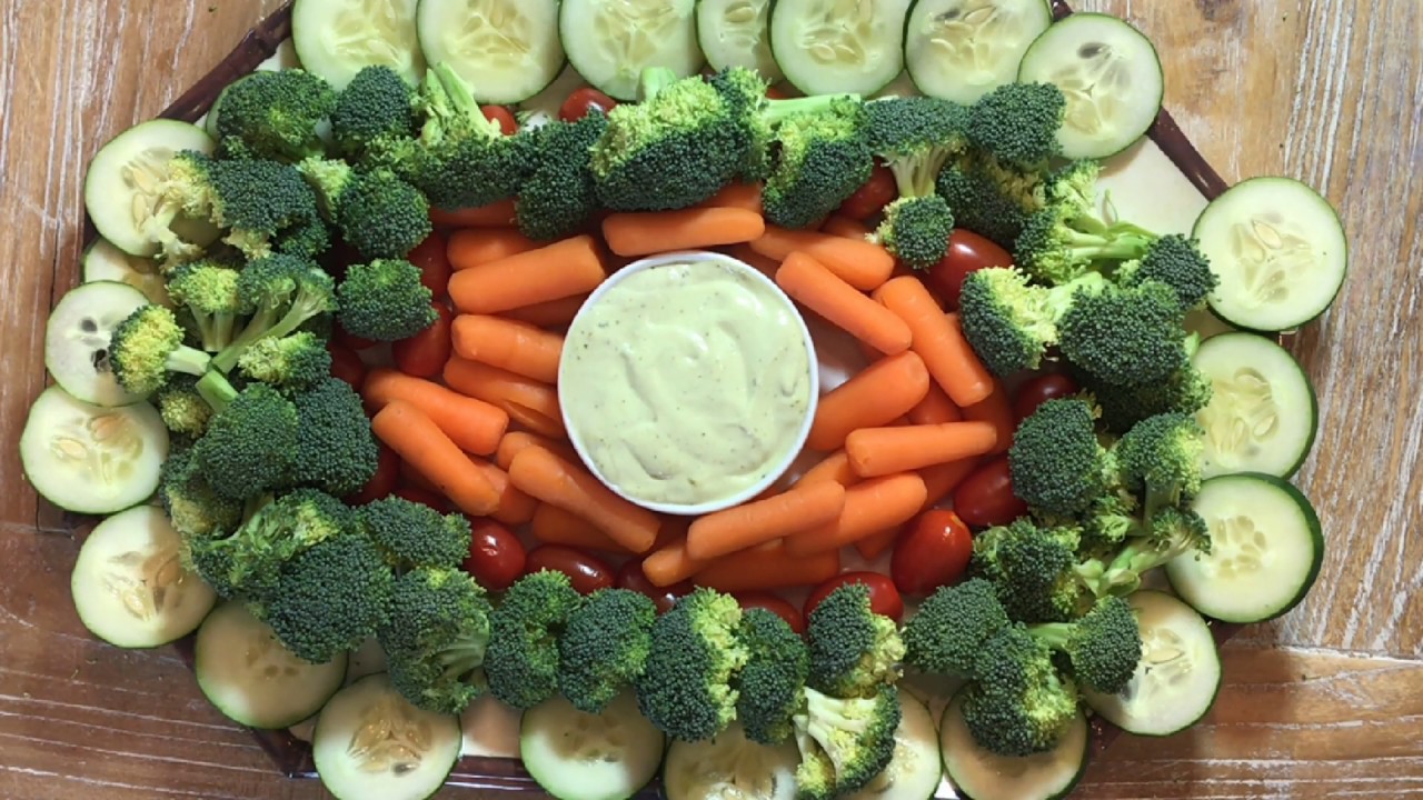 Football Veggie Tray - YouTube