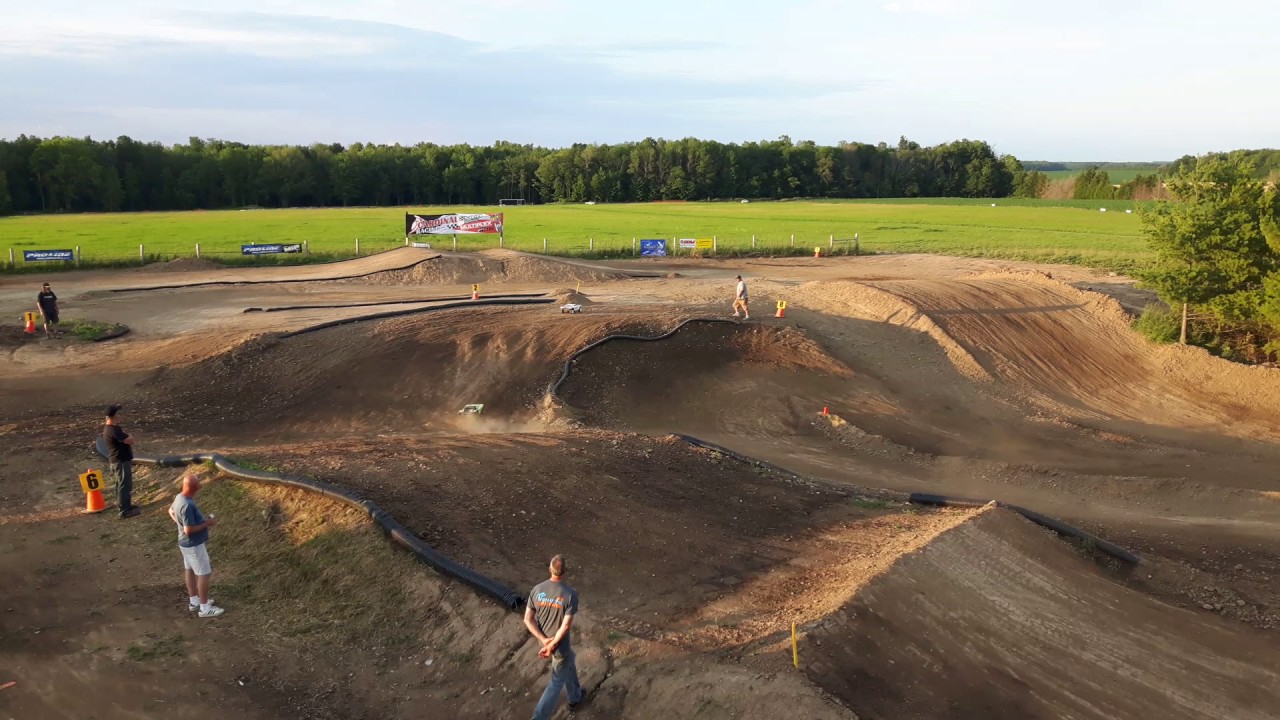 MCD W5 MAX & LOSI MIP TRUCK FUN RACE MARK SOUSA & MATT OLSON - YouTube