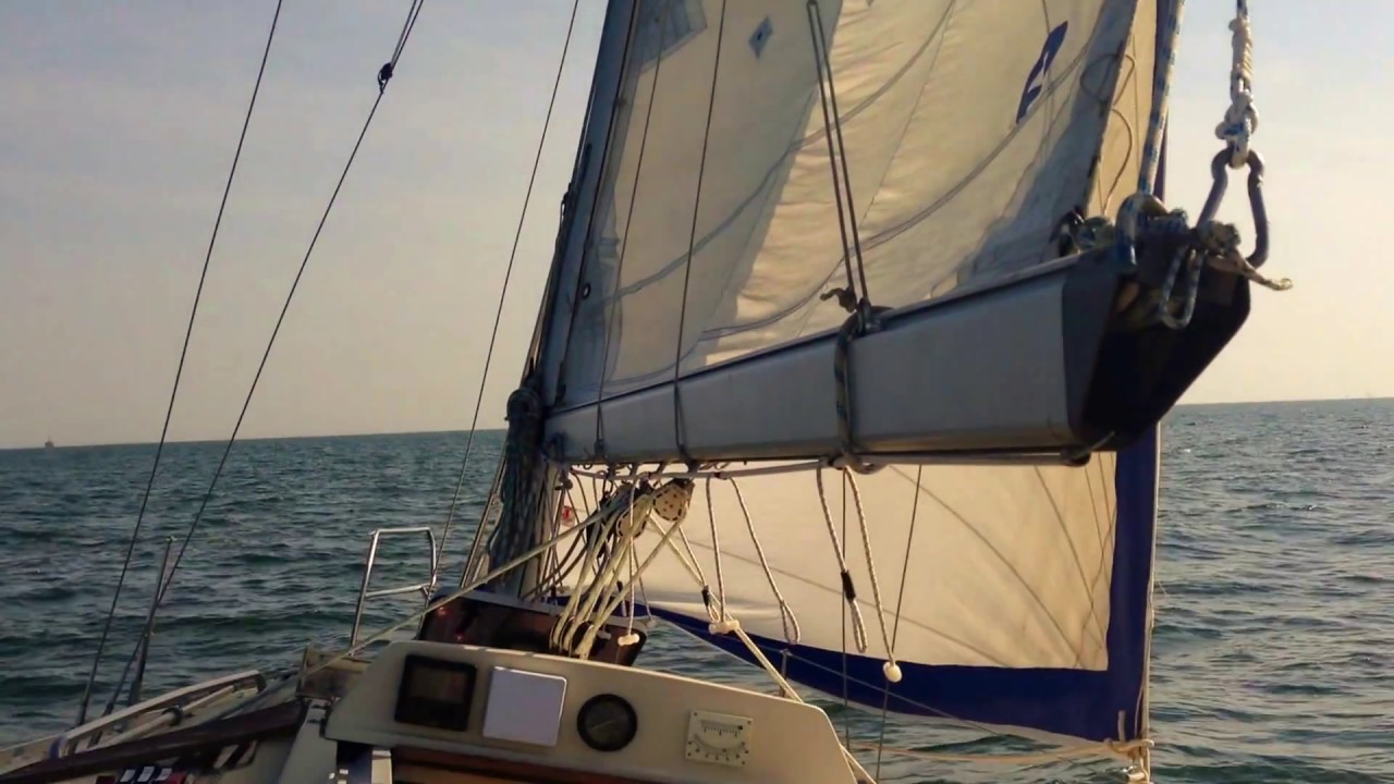 Bavaria 960 - YouTube