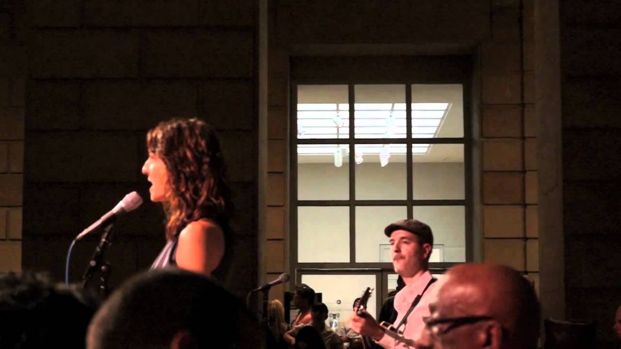 Rale & Alma Micic - Philadephia Museum - Sade Cover - YouTube