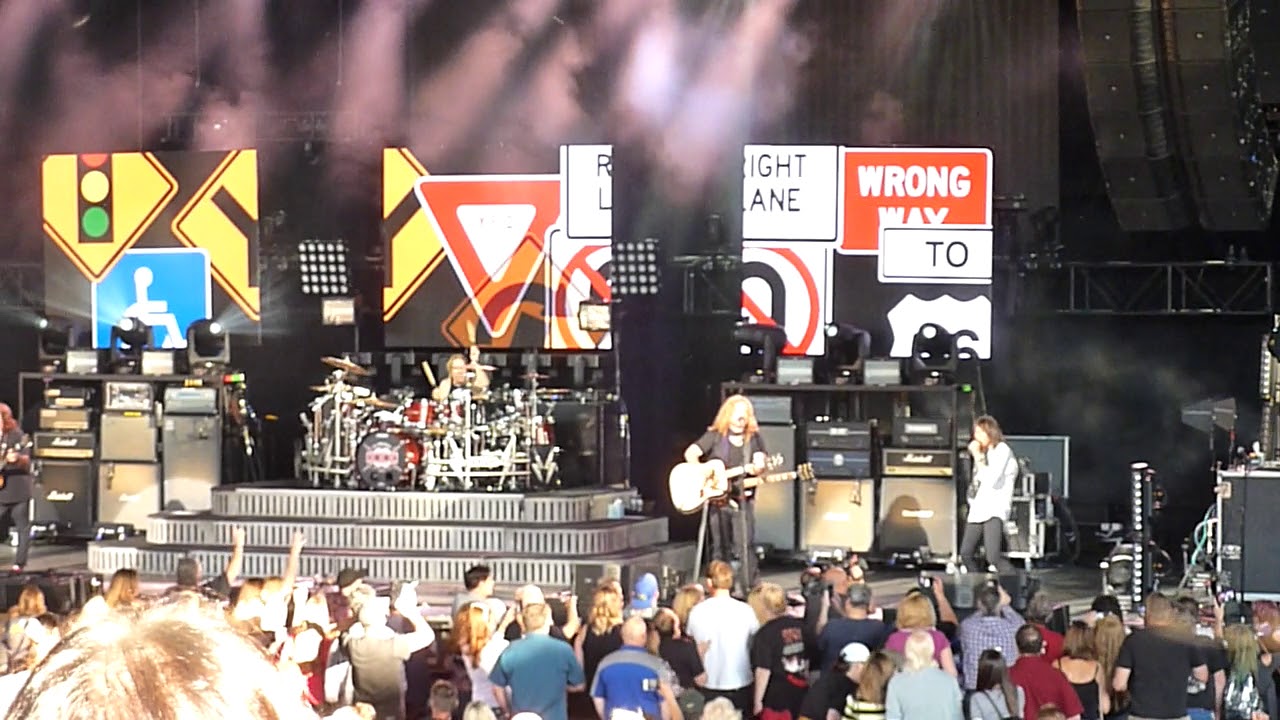 Tesla - "Signs" - Live 06-01-2018 - Concord Pavilion - Concord, CA ...