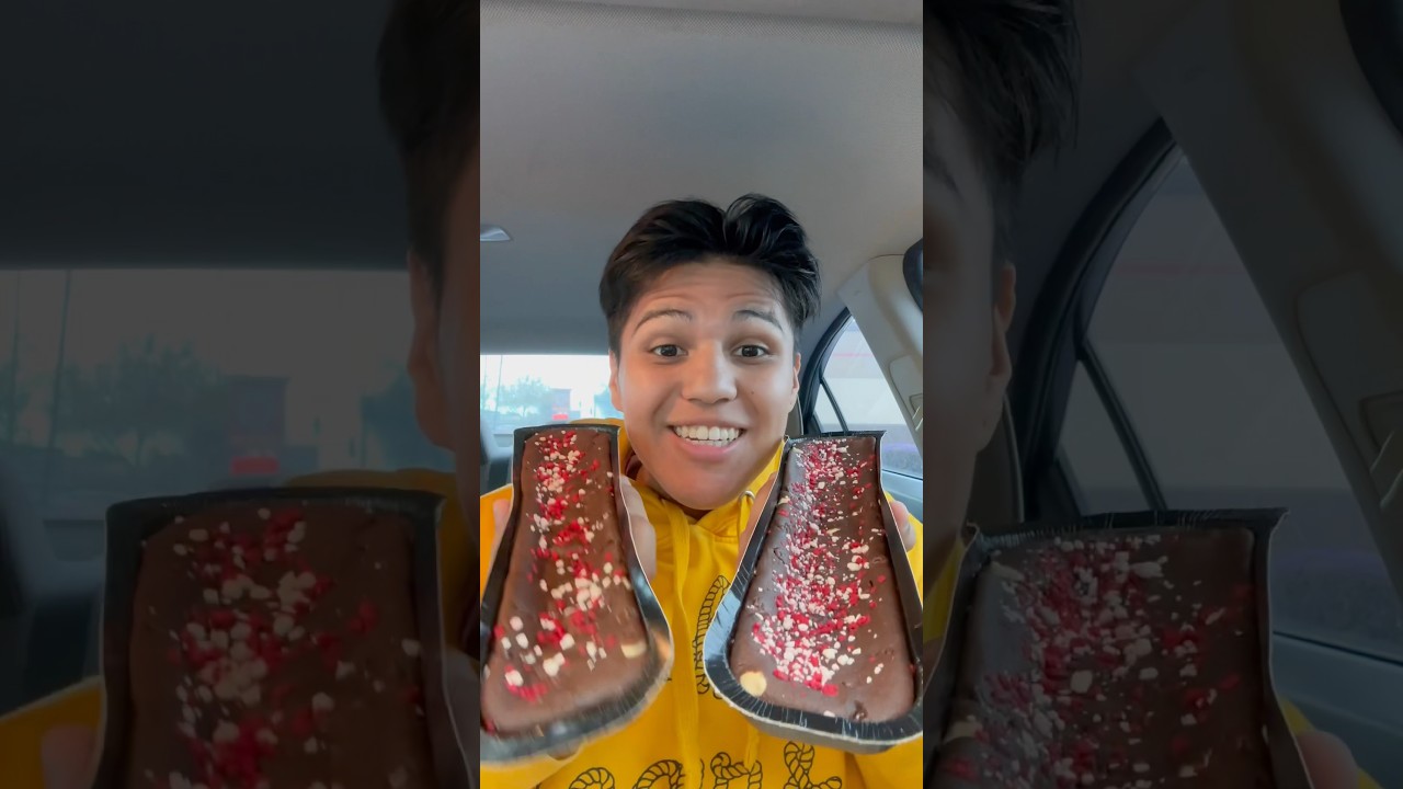 Trying Subways NEW Footlong Peppermint Double Chocolate Cookie!! #food ...