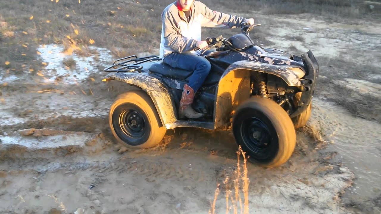 Stock honda 420 rancher mudding part 1 - YouTube