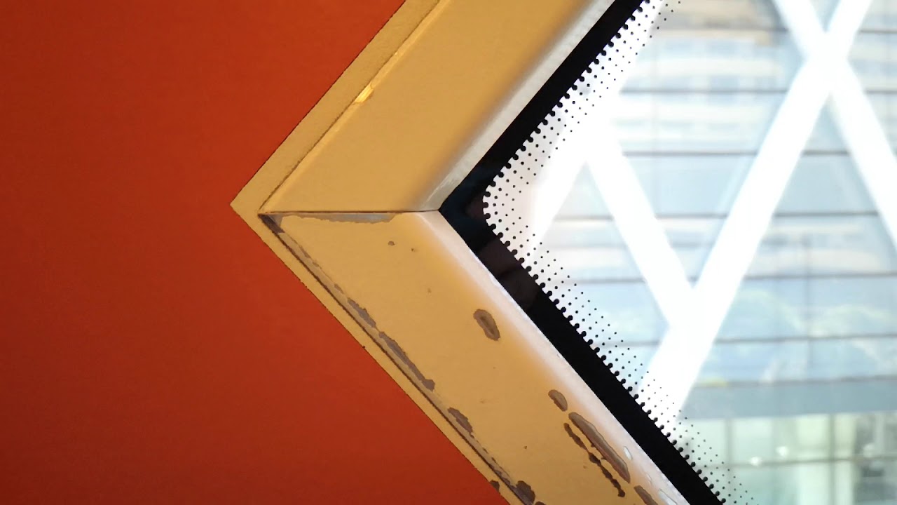 BTS Skytrain『EMU-A1』From Siam Station to Chit Lom Station「Car 19」 - YouTube