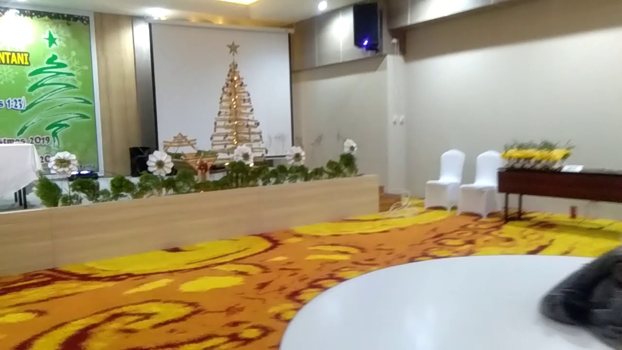 Dekorasi Natal di Hotel Suni Lake Garden Sentani 5 Desember 2019 - YouTube