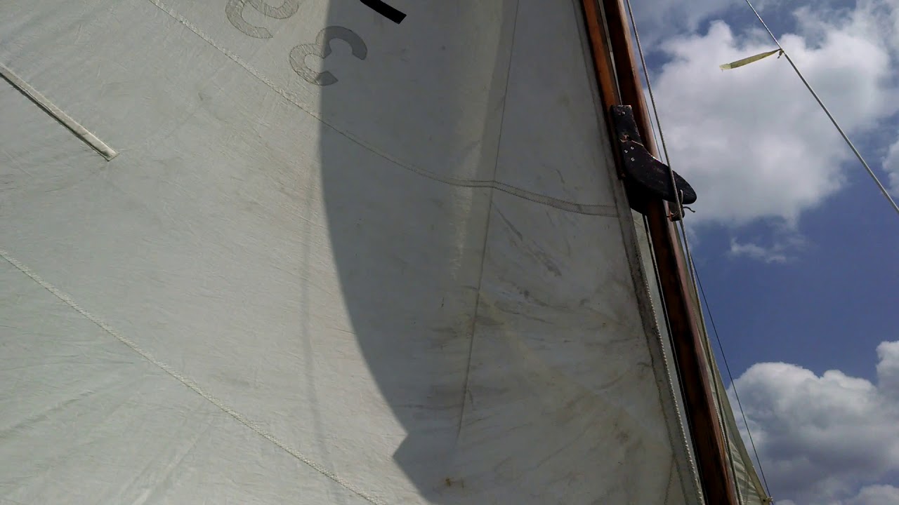 West Wight Potter Gunter rig - YouTube