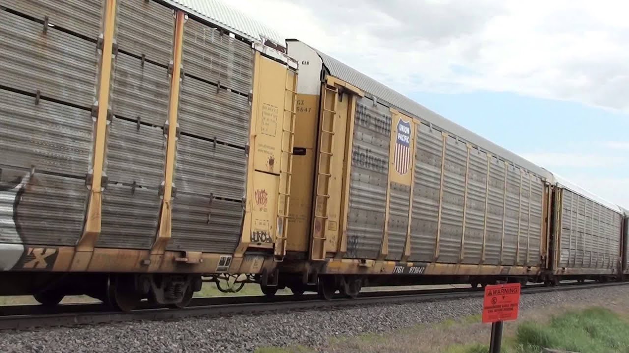 westbound UP autorack train on the GSR 06/19/2014 # 3 - YouTube