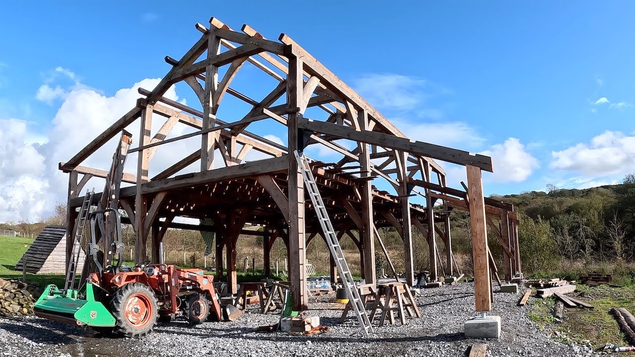 Timber Framed Barn Part 19 Finishing the framing - YouTube