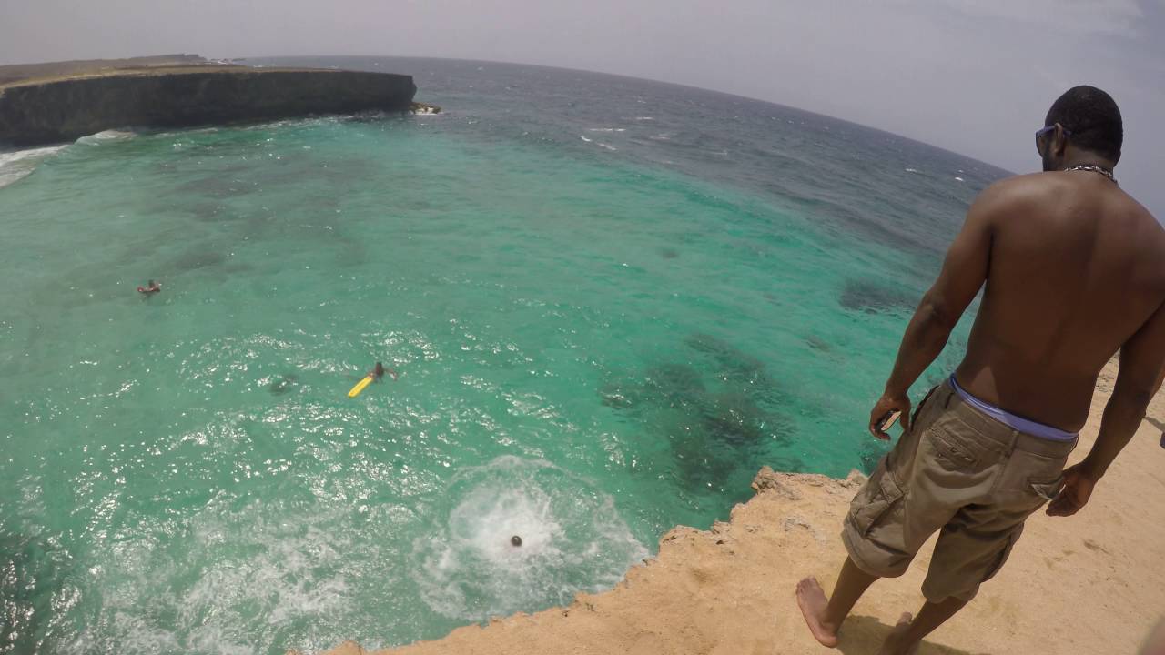 Aruba Holden Cliff Jump - YouTube